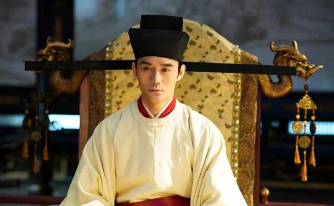 Emperor Han Cheng was emptied by alcohol, and repeatedly pretended to ...