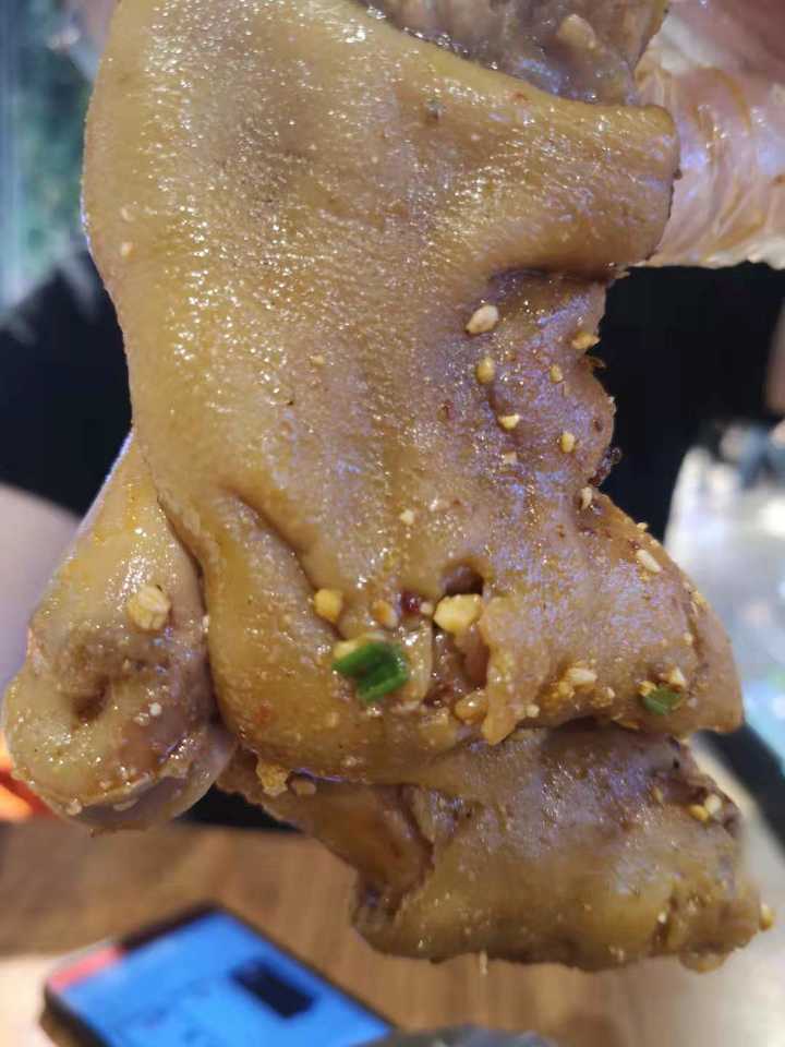 No meat is not happy!Reminds me late at night, the fleshy food that ...