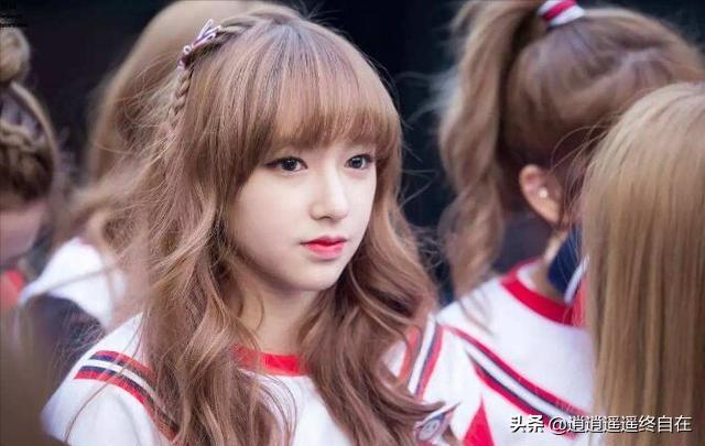 Cheng Xiaoli is an e-sports girl who starred in an e-sports plagiarism ...