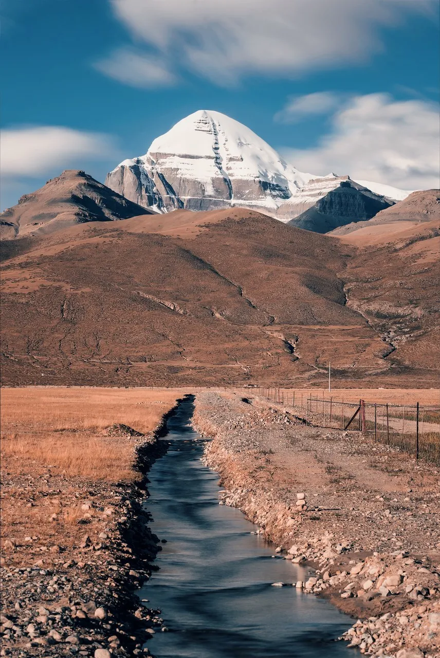 Gang Rinpoche went to the mountain without faith, challenged 5650 ...
