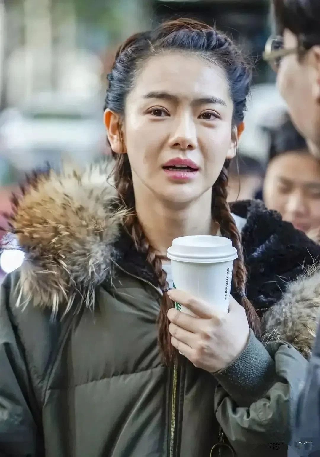 Qi Wei's face is also very ordinary! Eye bags and face drooping are ...