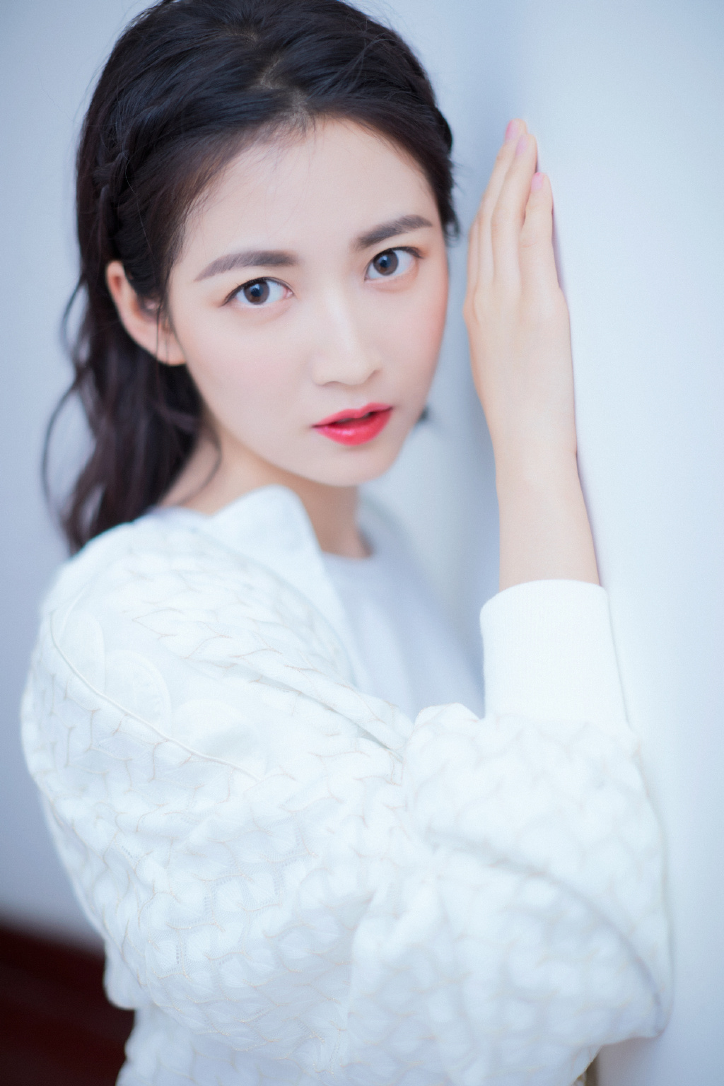 Yuqi Chen pure white sweet photo picture - iNEWS
