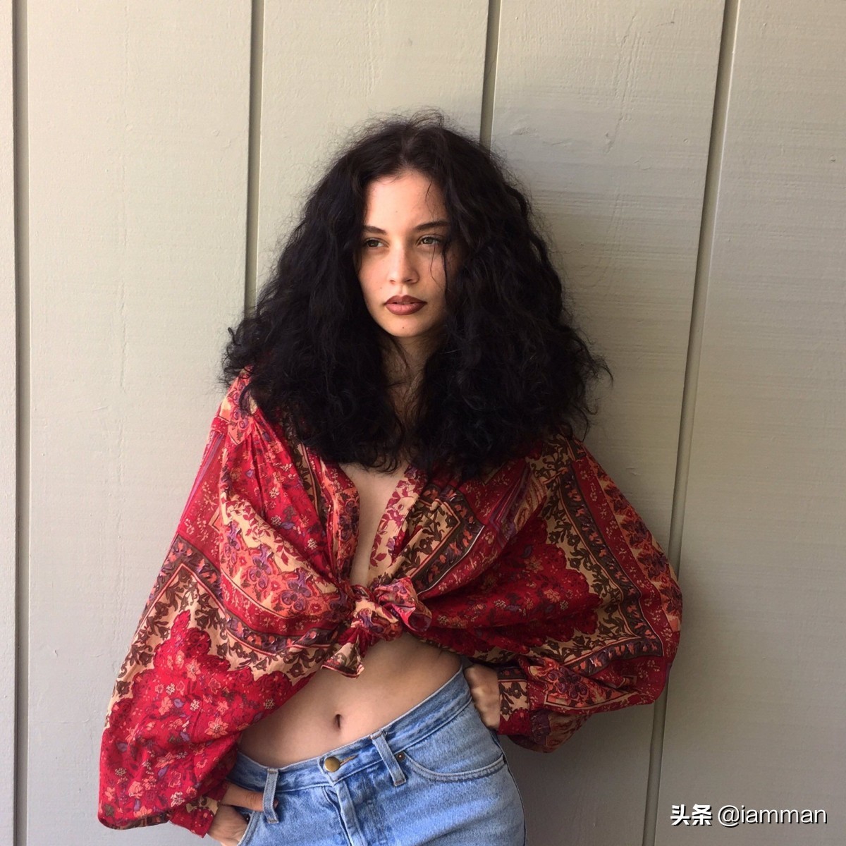Sabrina Claudio, a Cuban-American singer with European and American ...