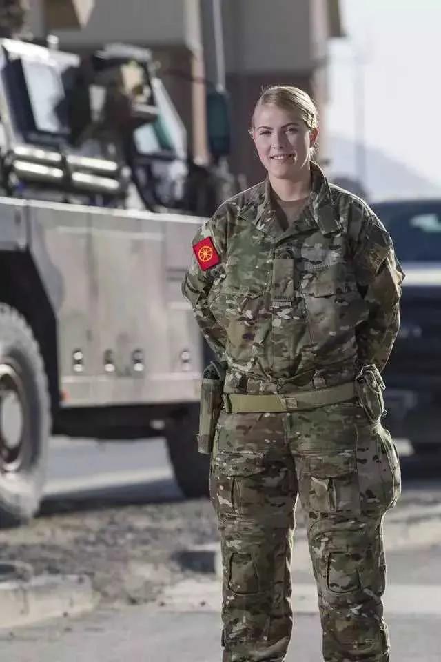 Take stock of photos of female soldiers from 60 countries, some are ...