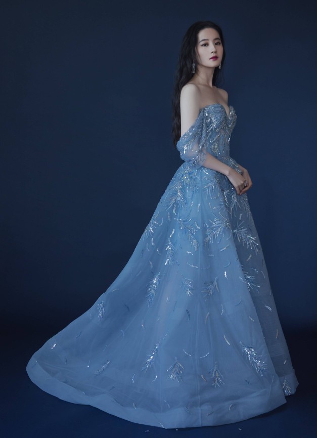 Light Picking Ceremony: Liu Yifei, Yang Mi, Xiao Zhan, Xu Kaire ...