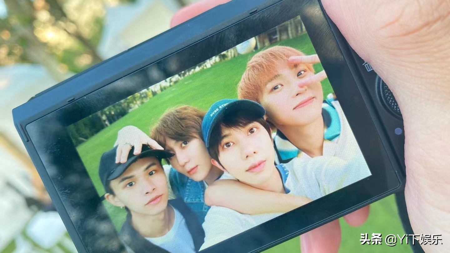 In a large-scale series, Li Junhao and Tang Jiuzhou's "girlfriend ...