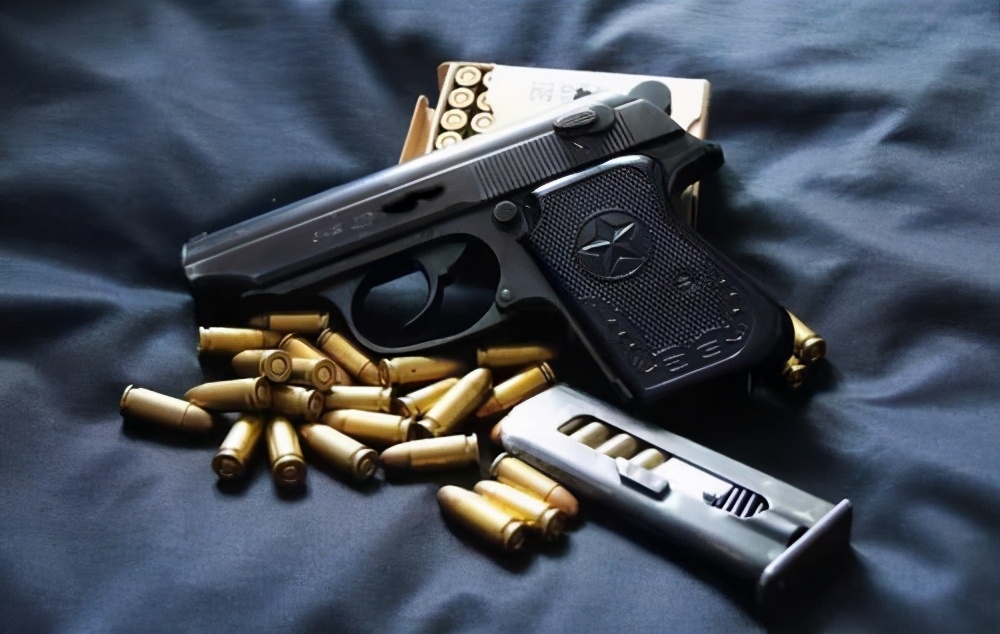 Three pistols independently developed by China, designed in line with ...
