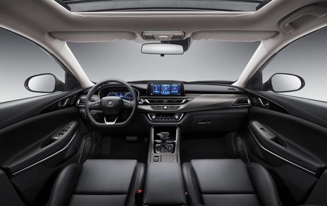 Give way!Give way!Changan Ruicheng CC Blue Whale Edition is here! - iNEWS