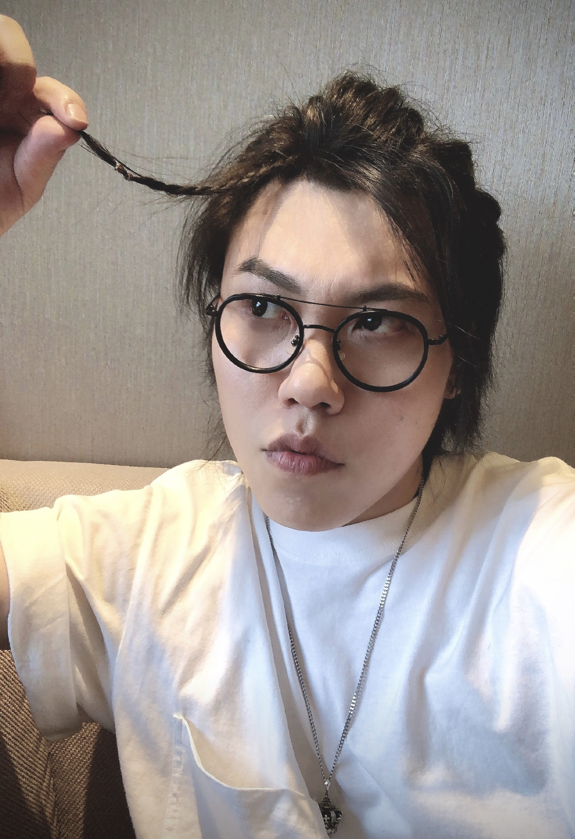 Remember Li Qi in the second season of "The Voice of China"?Wife is a ...