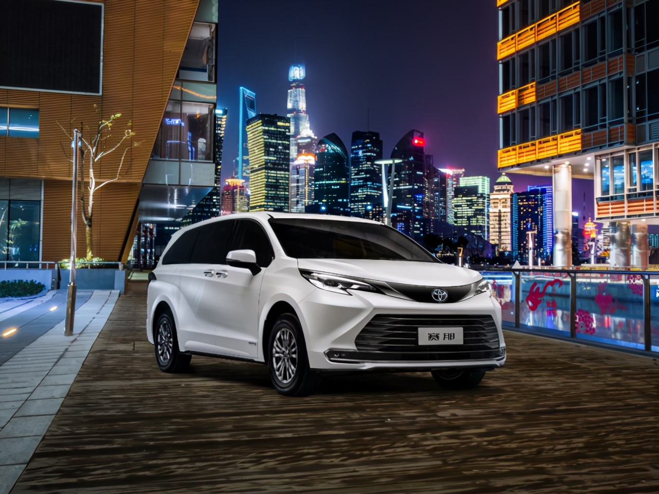 TNGA's "Three Flagships" lineup is formally formed, and GAC Toyota's SIENNA three-city linkage ...