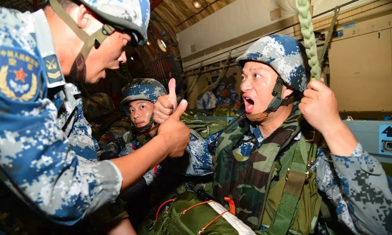 The "Iron" rule of Chinese airborne troops: You must fold the ...