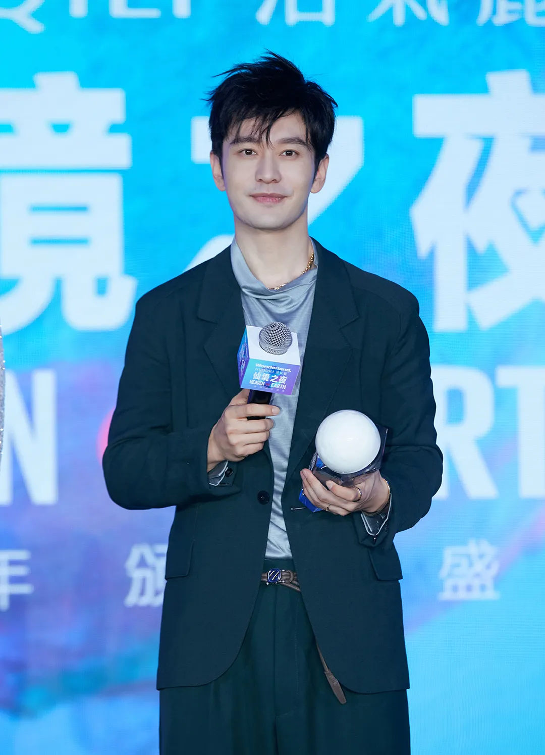 Huang Xiaoming is handsome when he doesn't work hard to be handsome - iNEWS