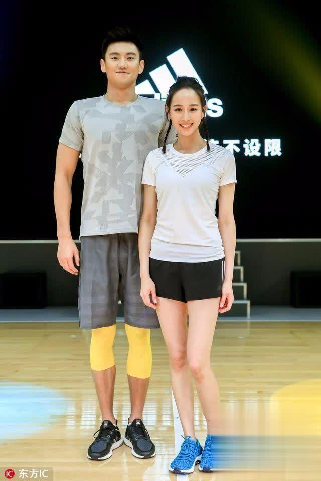 A close photo of Zhang Junning and his friend Xie Na Fan Bingbing Ning ...