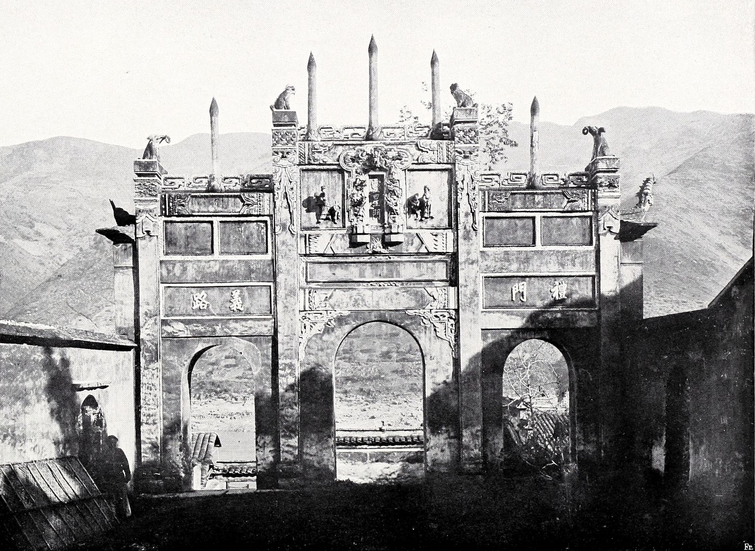 The old photos of Yichang, Badong, Dangyang and Shashi in 1908 of ...