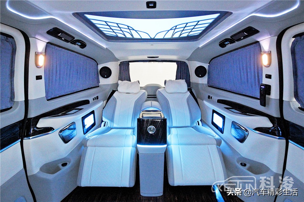 Mercedes-Benz V260 modification, Maybach starry sky ceiling light ...