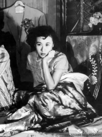 Zhou Xuan and other actresses in 1949 rare group photos of ten ...