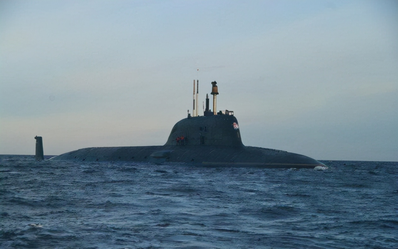 The world's heaviest nuclear submarine goes to sea for the first time ...