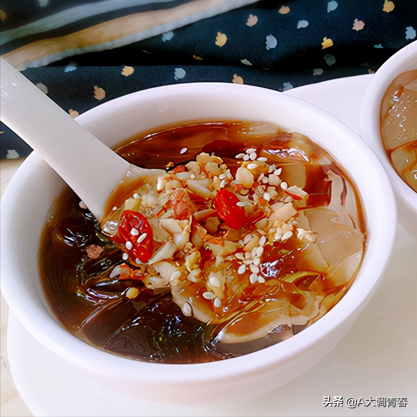 Sichuan brown sugar ice powder - iNEWS