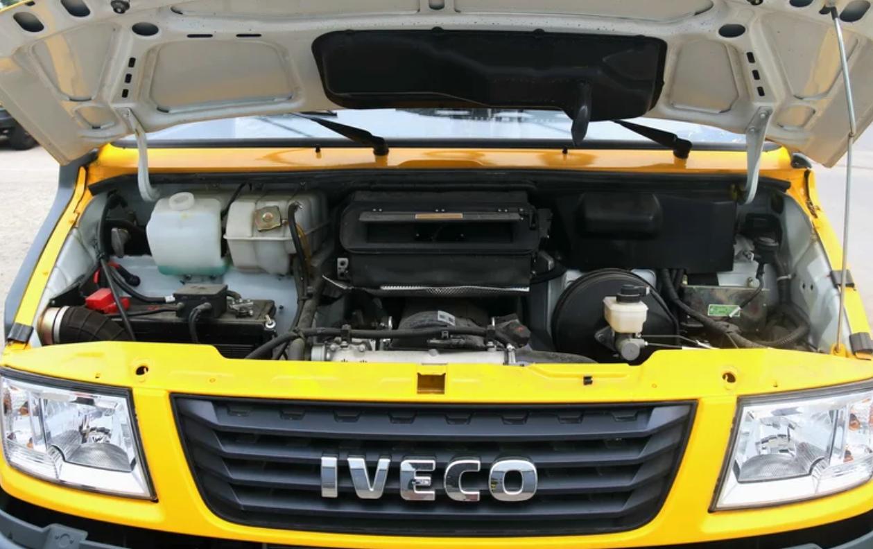 The new Iveco Ouba is launched, with 10 seats and 14 seats, 2.8T diesel ...