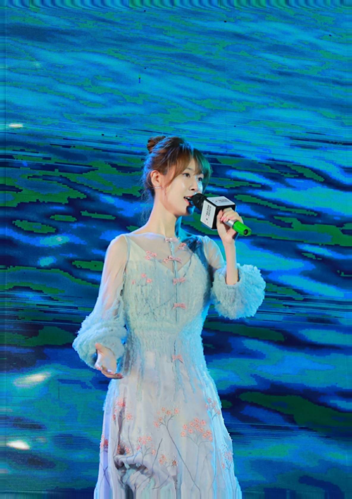 Zhang Li, Yin Xiange 86358 Jiajiazhuang Short Film Week, strength ...