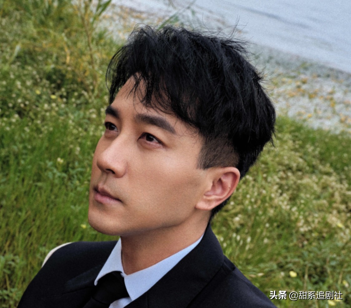 Hawick Lau and Daxun Wei are on the same stage, and netizens chanted Yang Mi, Lin Yun could ...