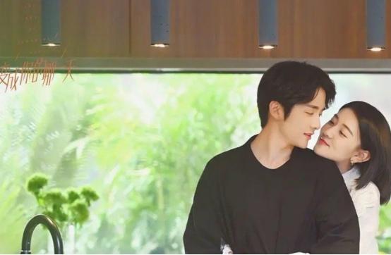 After Zhou Dongyu's "Eternal Jue Dust" was set, Liang Jie also heard ...