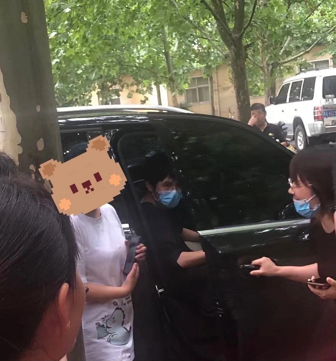 Little gossip, Liu Haoran, Chen Xiao, Wang Bo, Ding Zhen, Liu Yifei ...