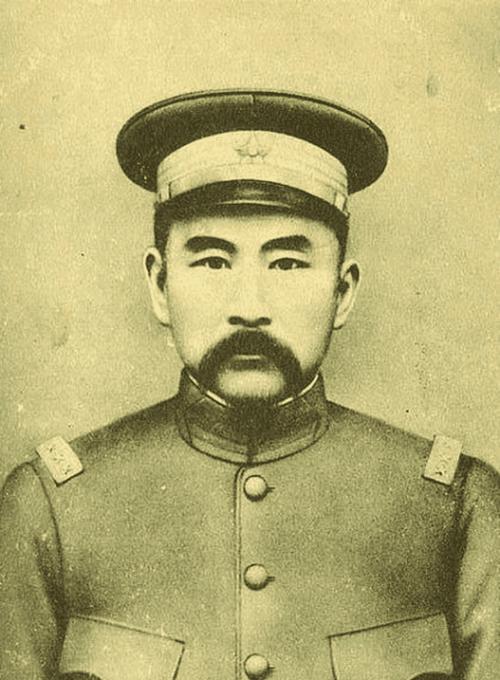 Ding Si was restored, Duan Qirui and Feng Guozhang fought for power ...