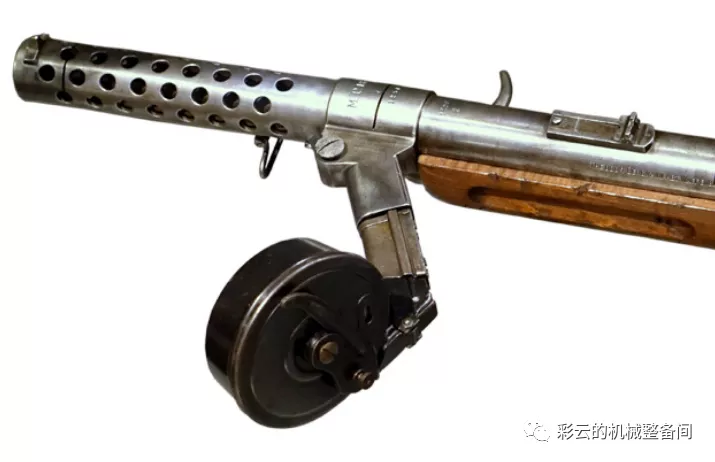 The originator of the submachine gun from trench warfare-the German MP ...