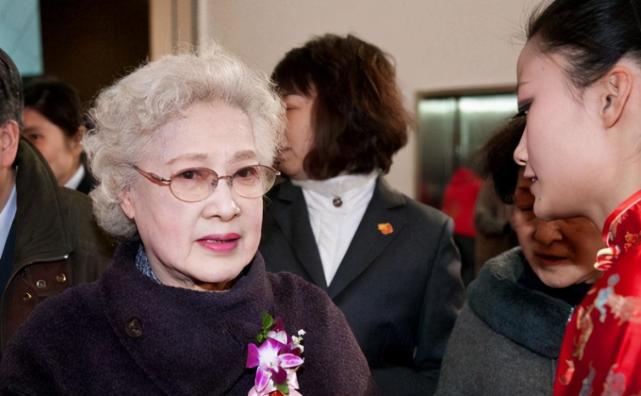 The 100-year-old legendary actress Qin Yi: Two marriages are not happy ...