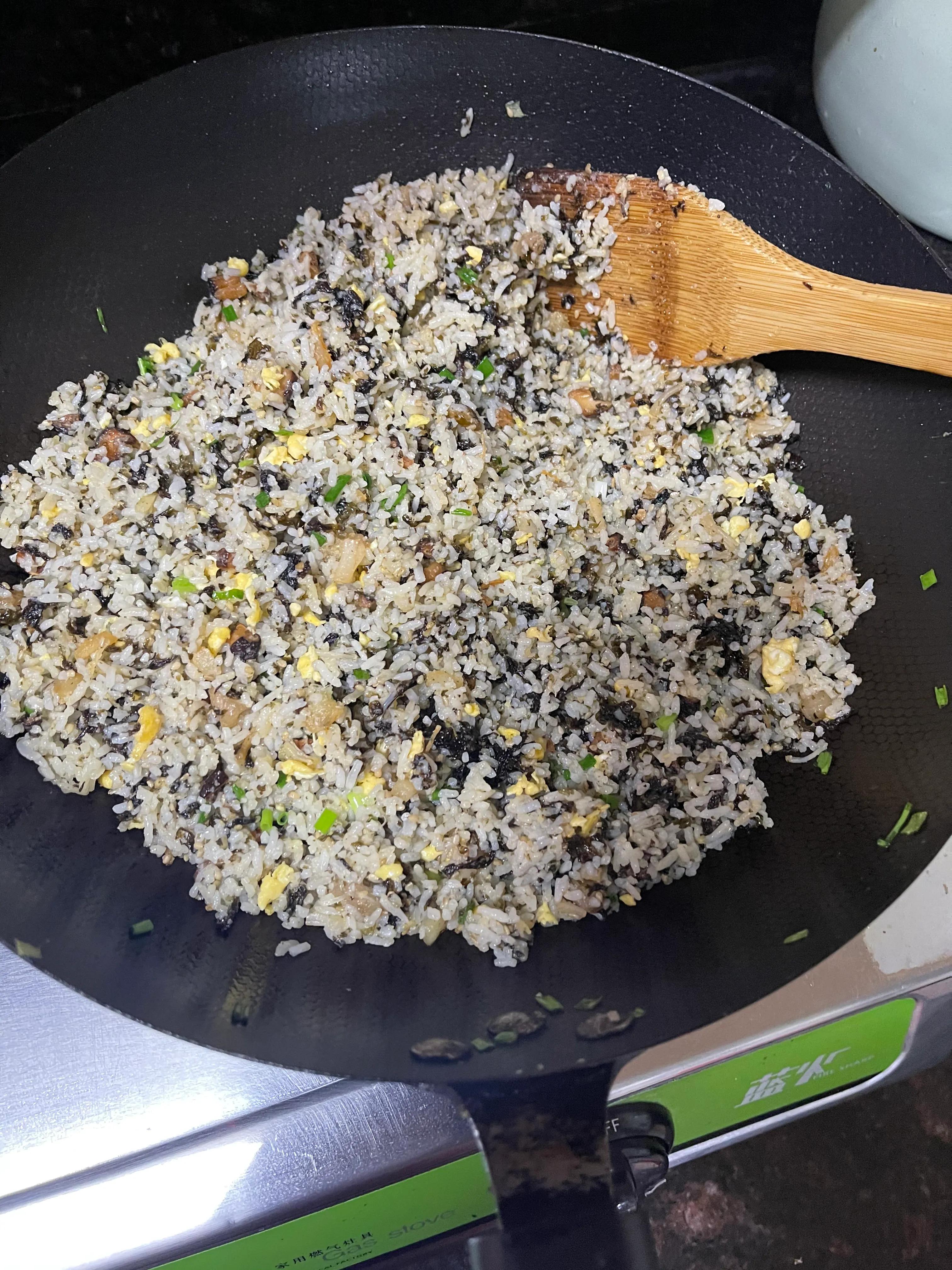 Savory Seaweed Fried Rice - iNEWS