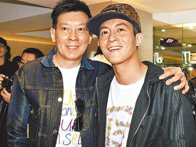 He is Edison Chen's father, he knows many big brothers in the circle ...