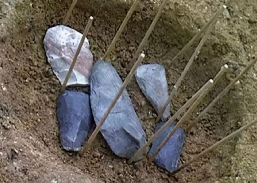 Fujimura Shinichi: Archeological fraud on his own, pushing Japanese ...