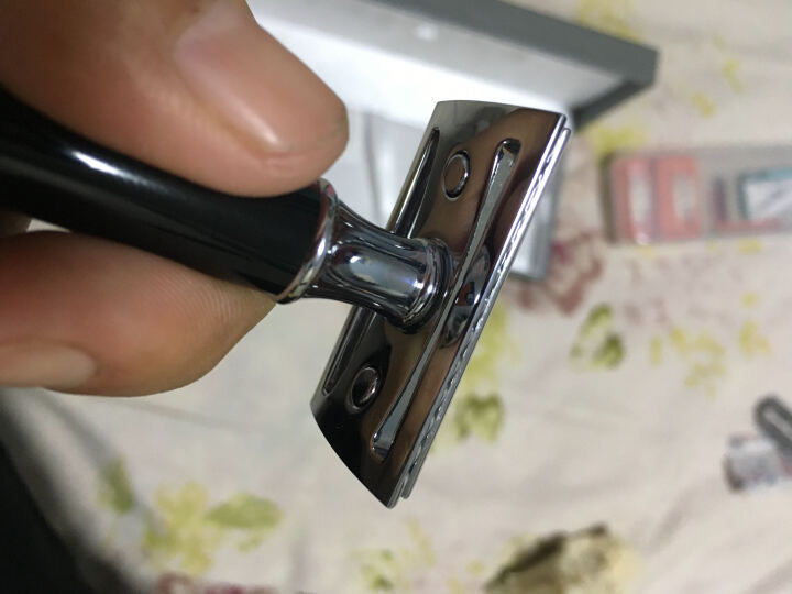 The world's first reverse razor to get started, the matrix blades are ...