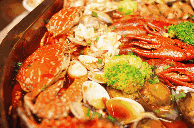 note!Such seawater may be toxic, so don't eat contaminated seafood ...