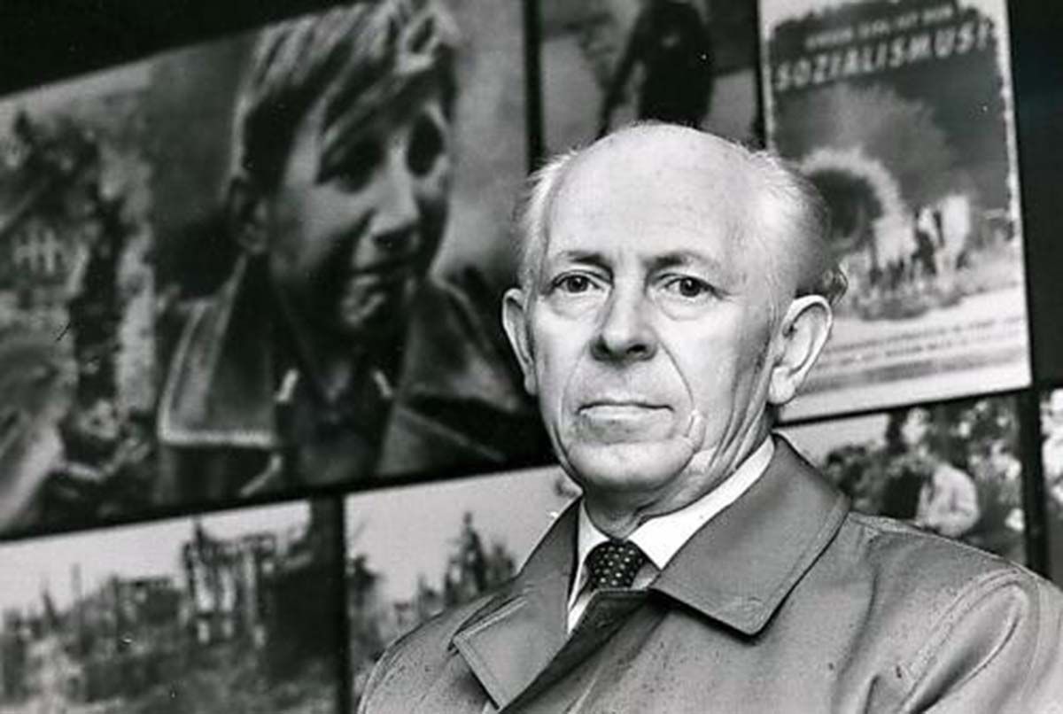 The 16-year-old German boy was captured and crying as a classic. The ...