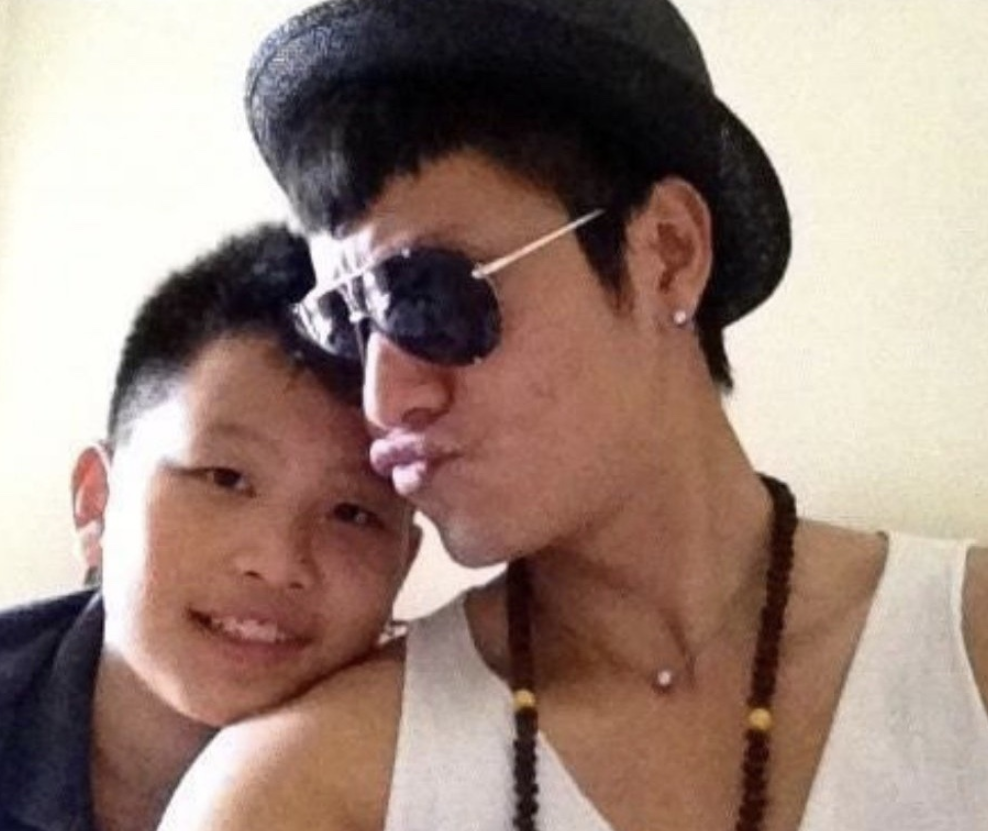 Chen Kun's "mysterious" son is an adult, with a burly figure and high ...