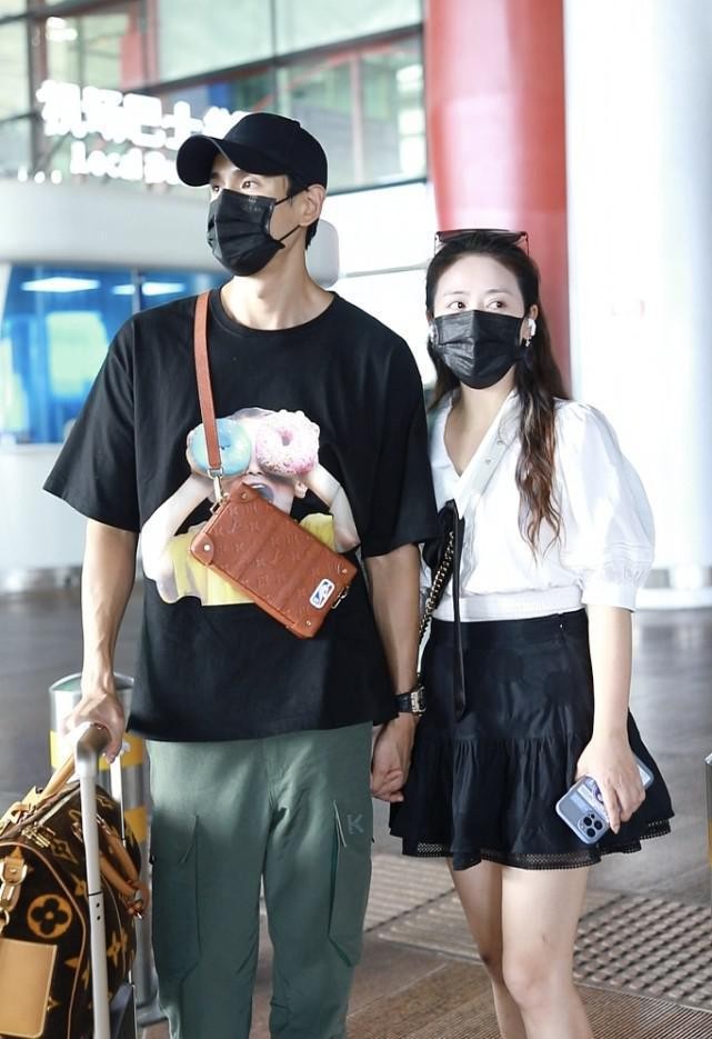 Xiao Li Lin is really spoiled as a girl, puff sleeve shirt with short ...