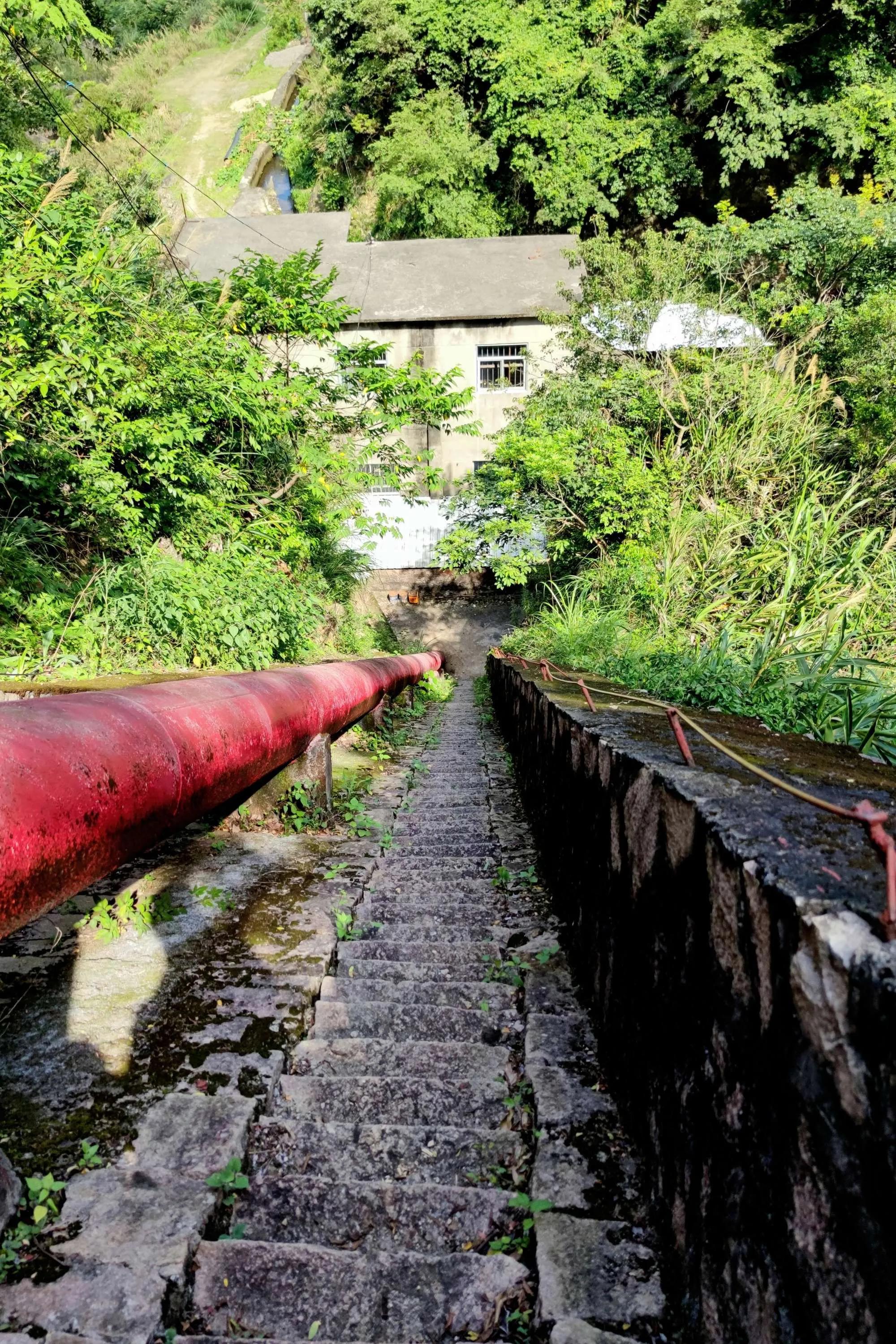Take you to Fuzhou-the ancient waterway on the cliff's "Red Flag Canal ...