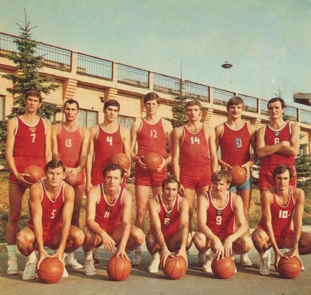 Lore: At the 1972 Munich Olympics, the Soviet basketball team used 3 ...