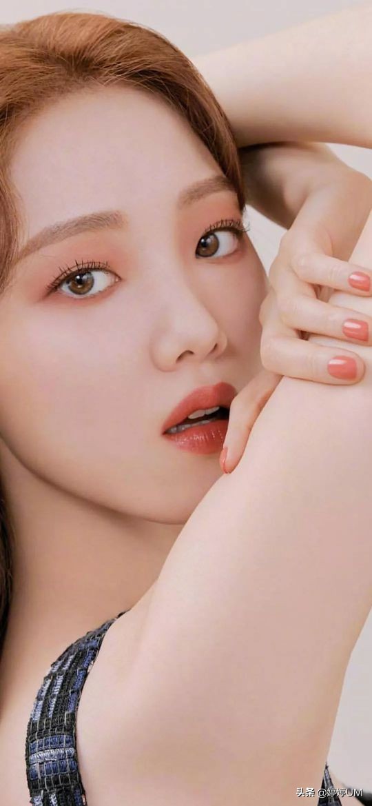 South Korean leg spirit Li Jingwen, the heroine in "Weightlifting Fairy ...