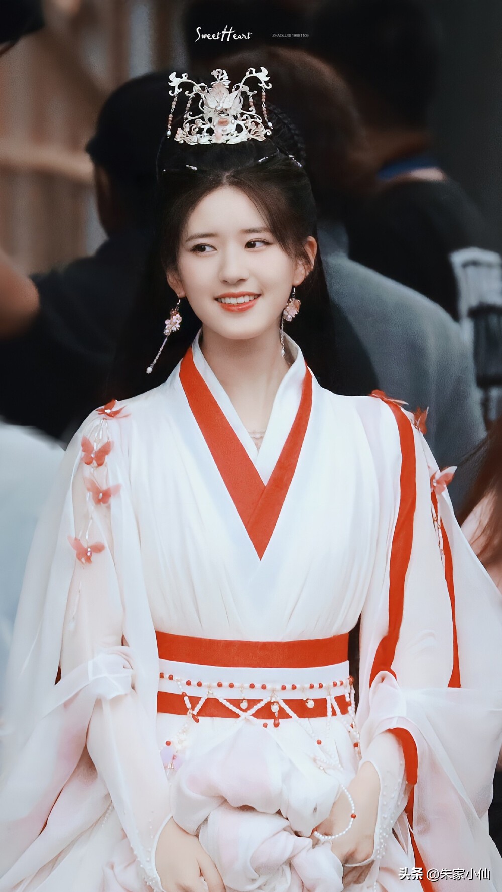 Entertaining and eating melon: Yang Zi, Zhao Liying, Wang Yibo, Liu ...