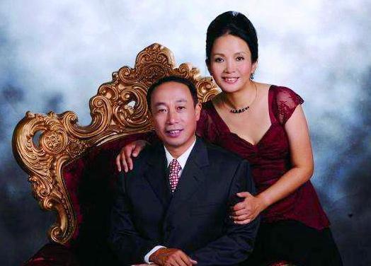 61-year-old Lu Liping celebrates her birthday with her third-married ...