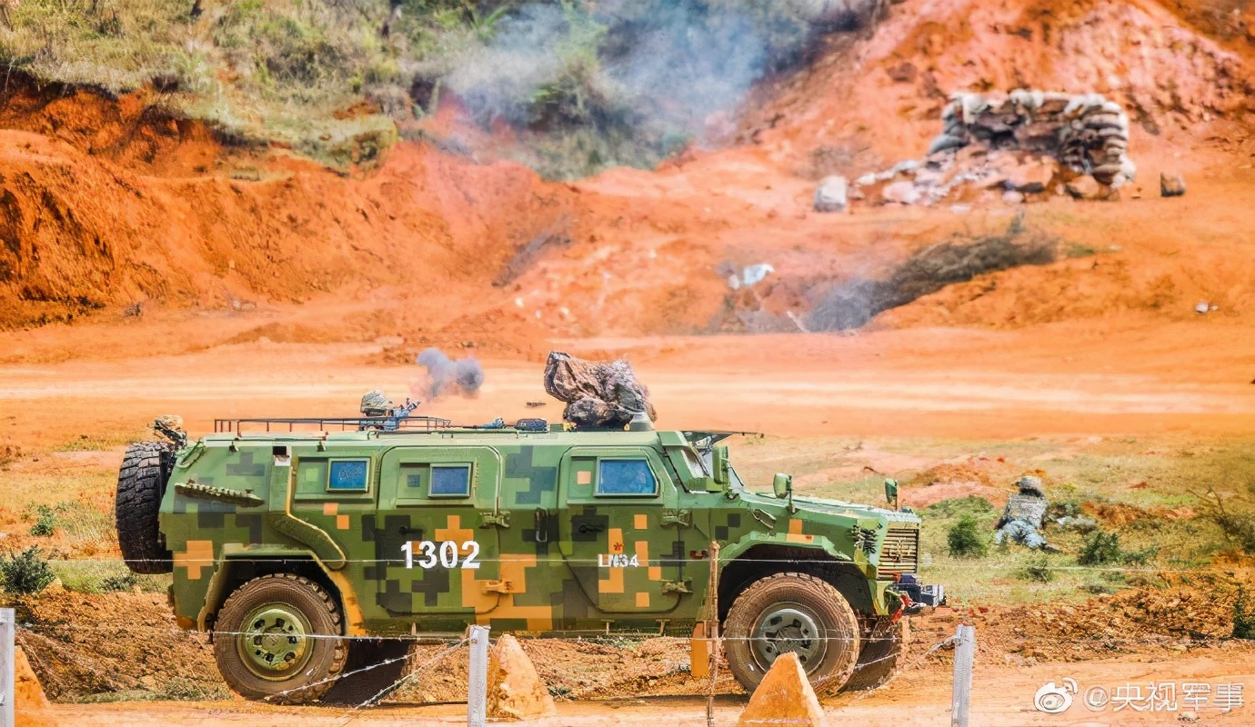 Three generations of warrior car races have a new form!The first ...