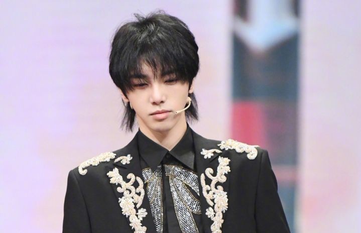 Huachen Yu Huo Zun's emotional life can be called "drama" - iNEWS