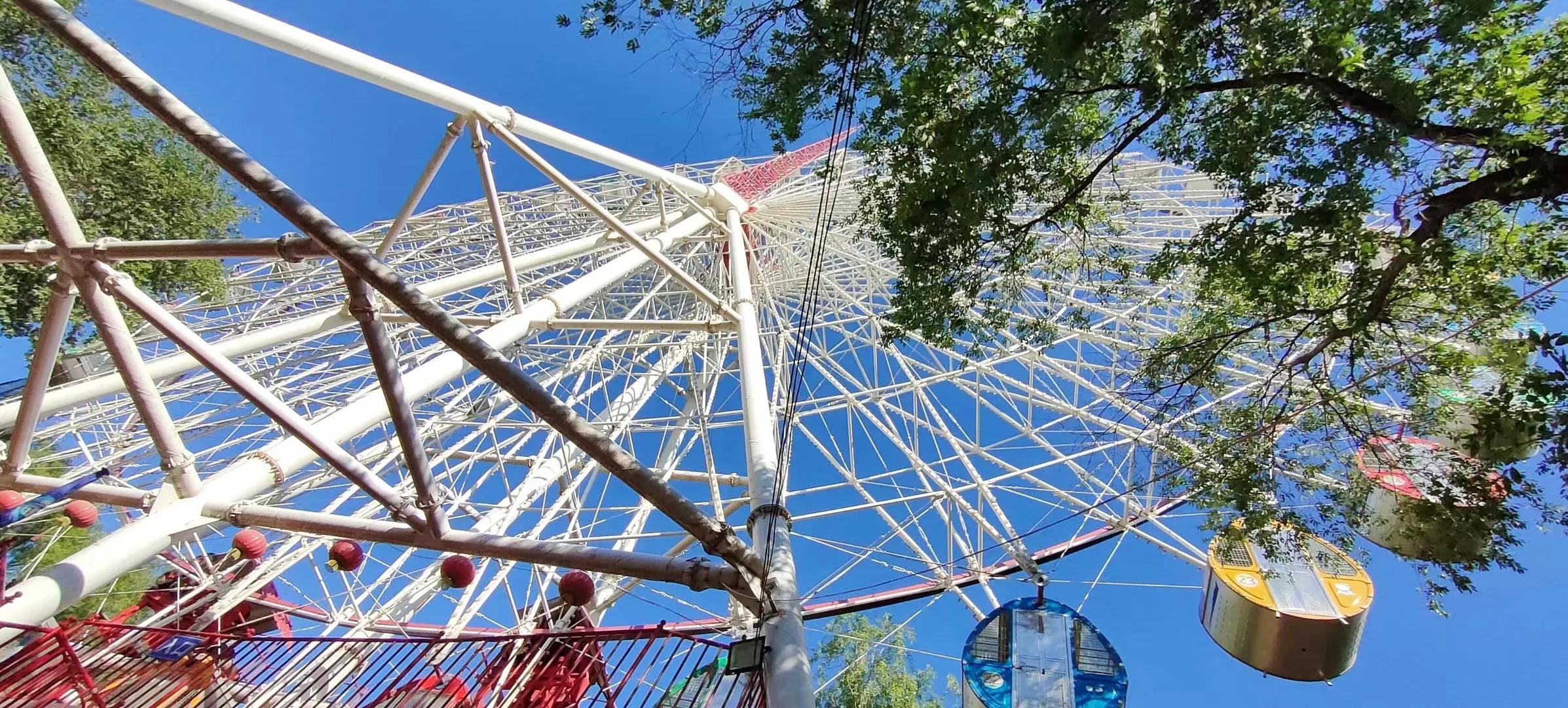 The Ferris wheel in Qingcheng Park? Laid off - iNEWS