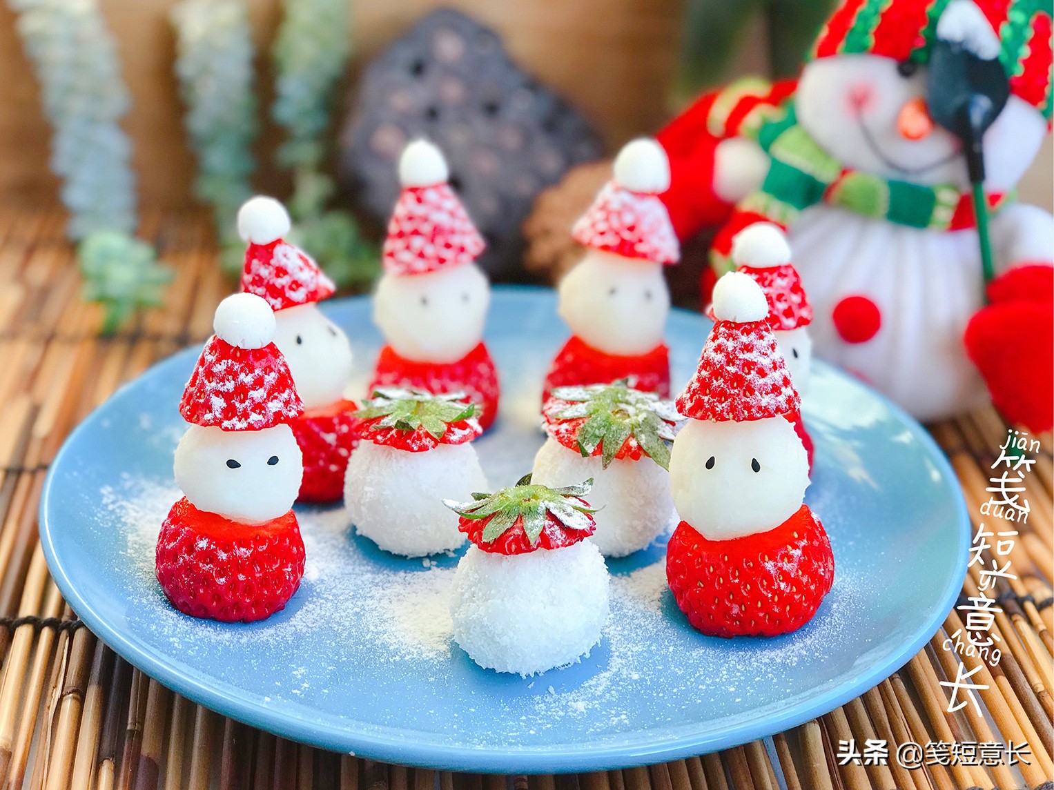 2 yams and 6 strawberries, make a Christmas strawberry snowman for your ...