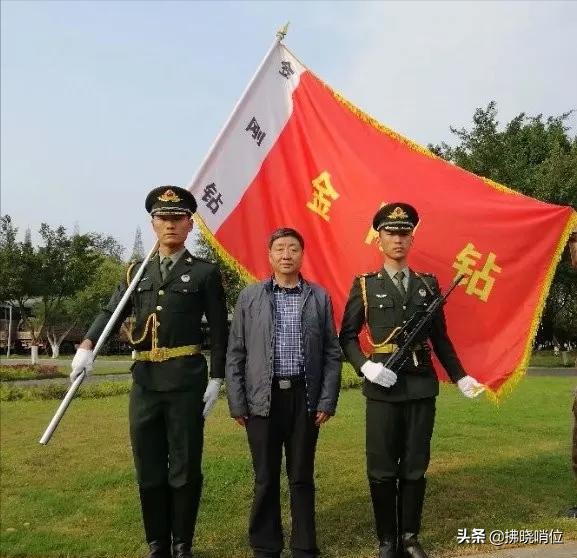 Jing Zhenyi: Li Qingjun, an exemplary position instructor - iNEWS