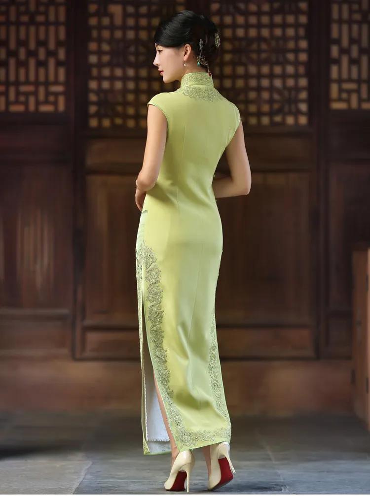 How good are women wearing cheongsam? - iNEWS
