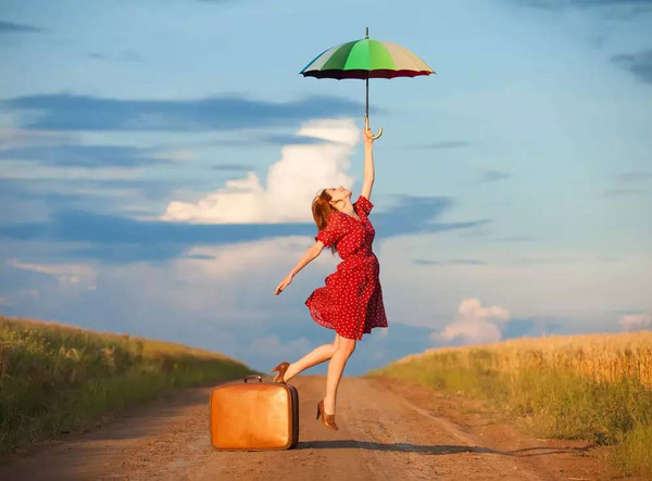 What is the difference between tourism, travel and sojourn?Which way is ...